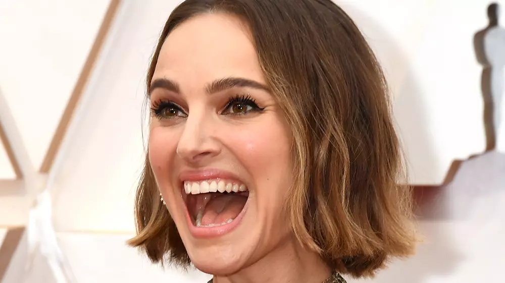 Natalie Portman ekscitita ĉe premiospektaklo