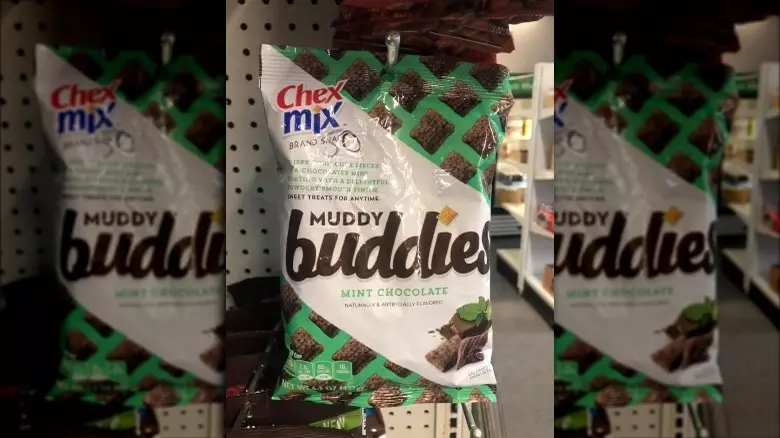 Дүкөндөгү Chex Mix Mint Chocolate Muddy Buddies пакети