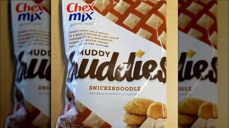 Chex Mix Snickerdoodle Muddy Buddies taske