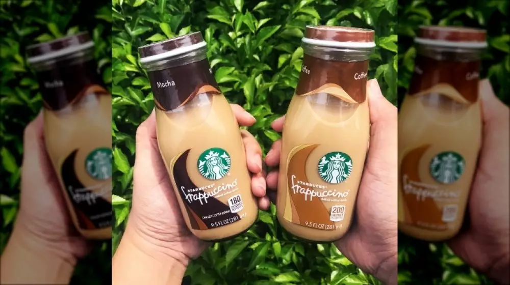 şüşə starbucks frappuccinos