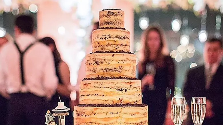 کیک میلک بار Passion Fruit در عروسی دیوید چانگ
