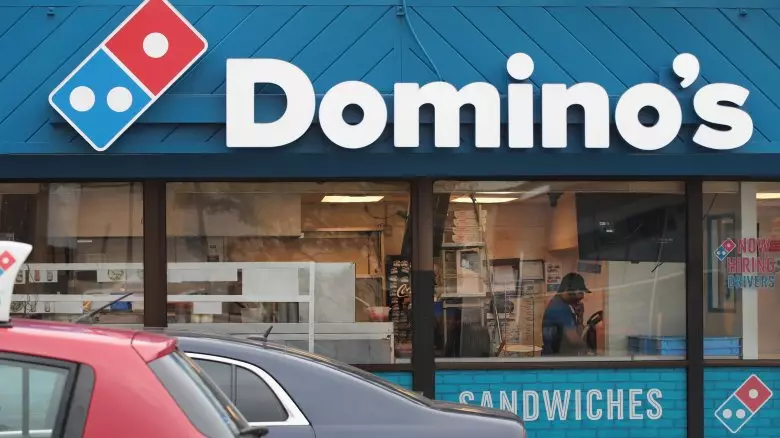Magazinul Domino's