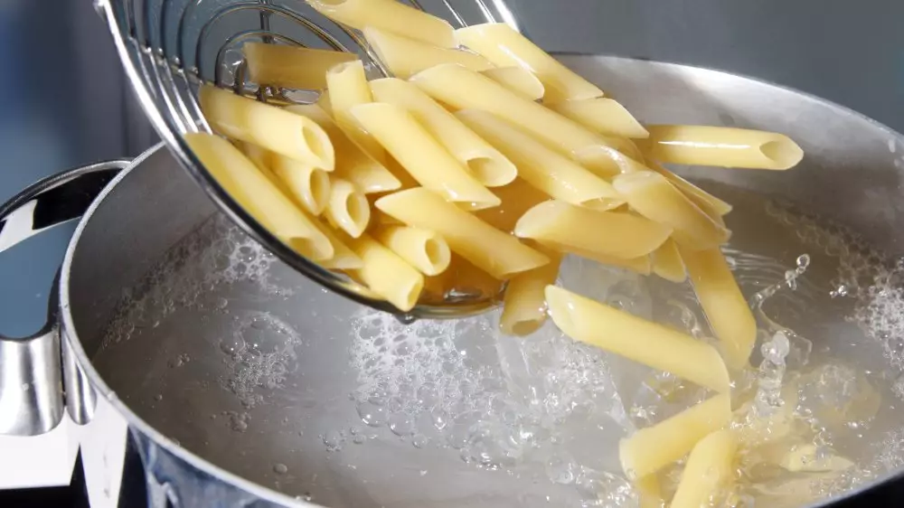 pasta koken met zout