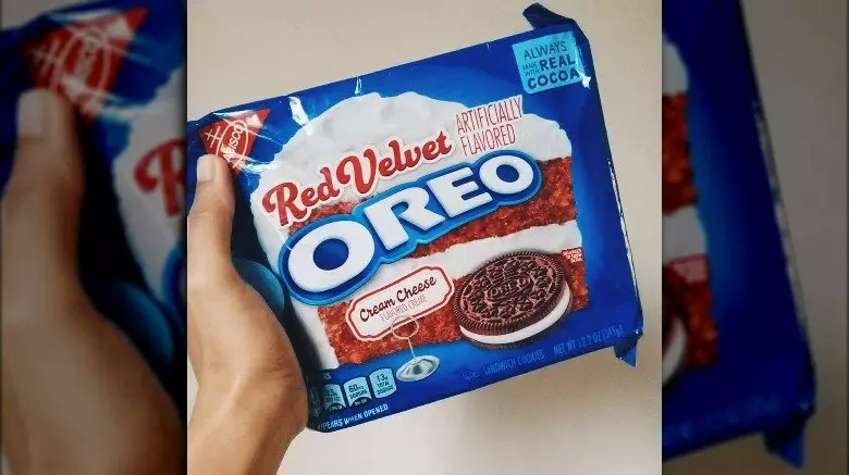 czerwone aksamitne oreo