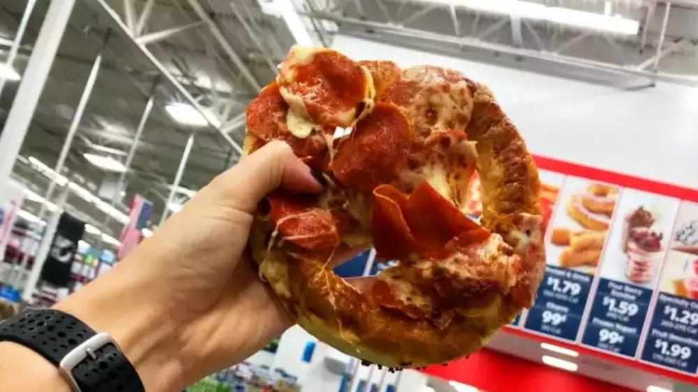 Pretzel pizza sams club food court