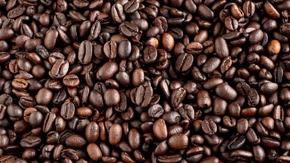 कॉफी बीन्सचा एक सामान्य फोटो