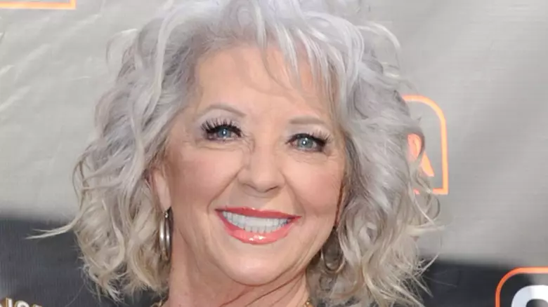 Paula Deen na alfombra vermella