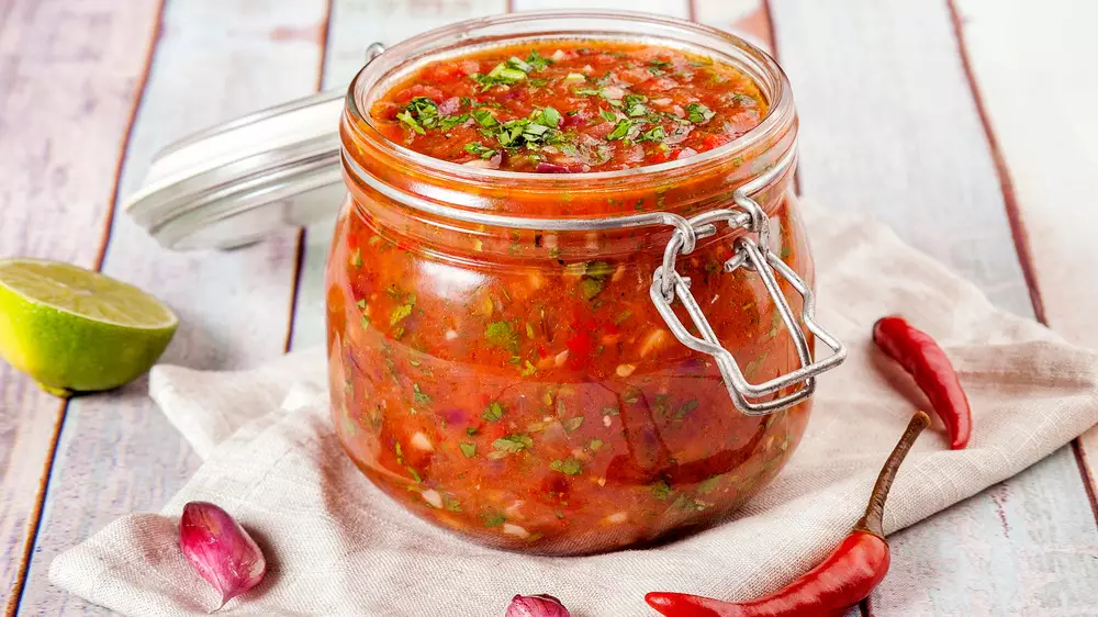 Kub, chunky chili sauce