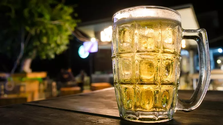 Ohun ti O yẹ ki o Mọ Ṣaaju Mu SIP Miiran ti Beer 655_1