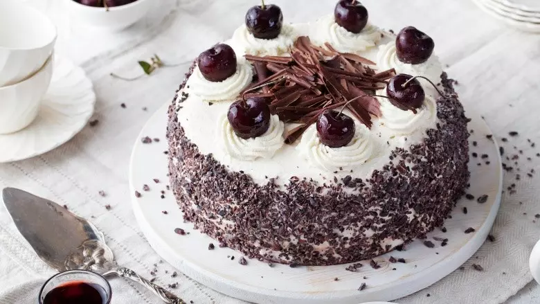 10 Iconic Cake Wese Munhu Anofanira Kuziva Maitiro Ekugadzira 675_2