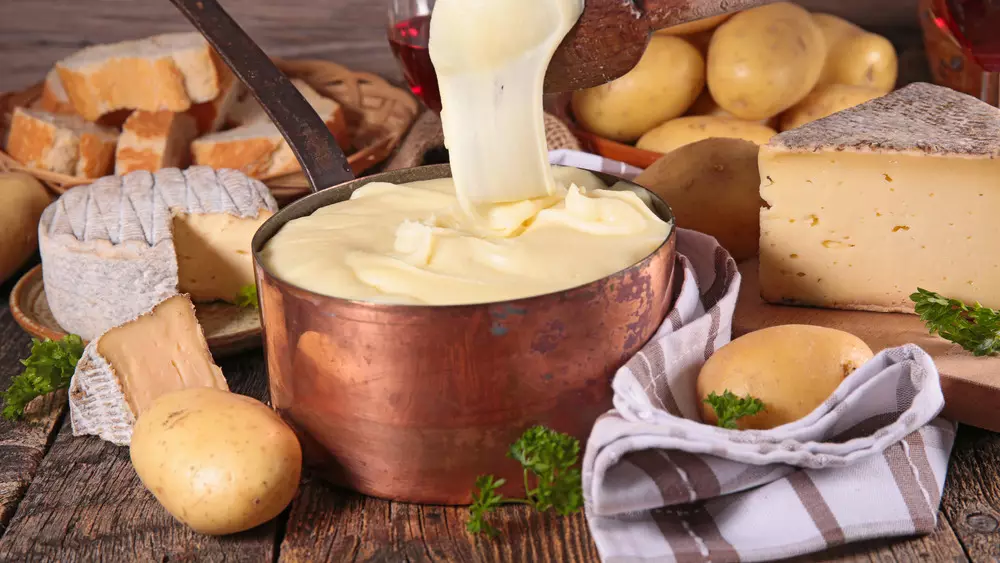 Aligot tal-patata ġobon