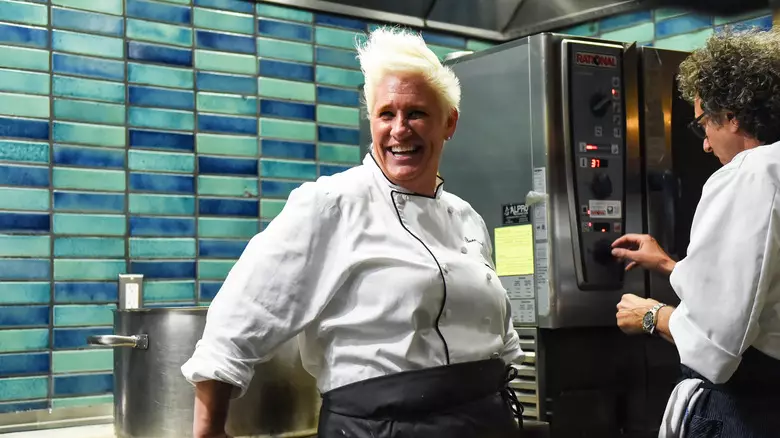 Anne Burrell ho Food Network & Cooking Channel's New York City Wine & Food Mokete oa 2019