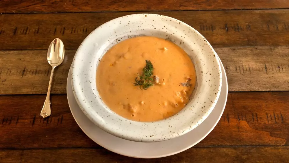 Lobster bisque voaravaka aneta