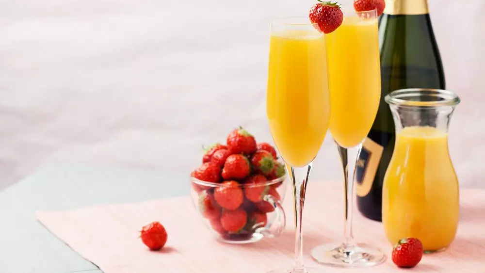 Dette er forskjellen mellom Mimosas og Bellinis