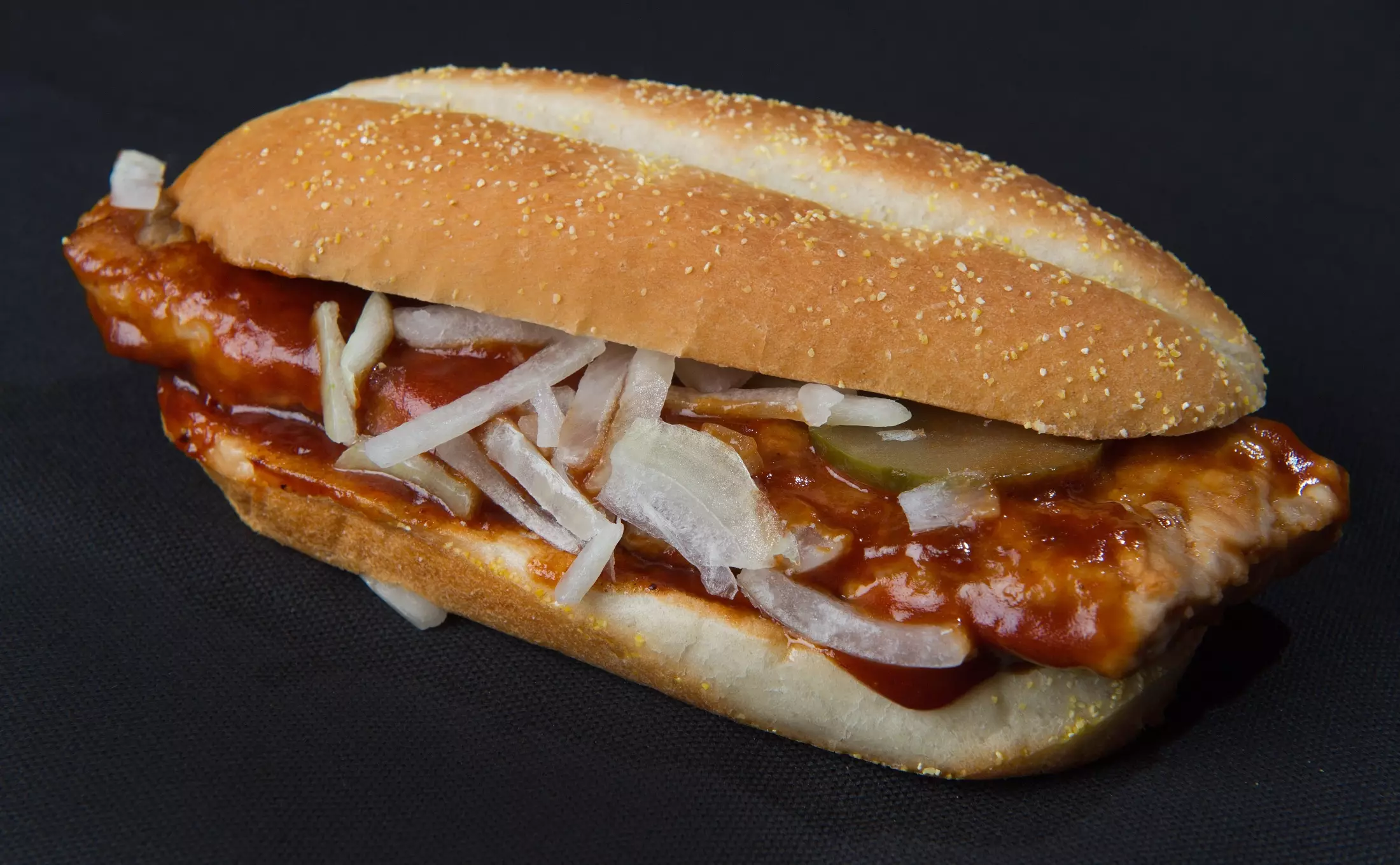 Ihe ị na-amaghị gbasara McDonald's McRib