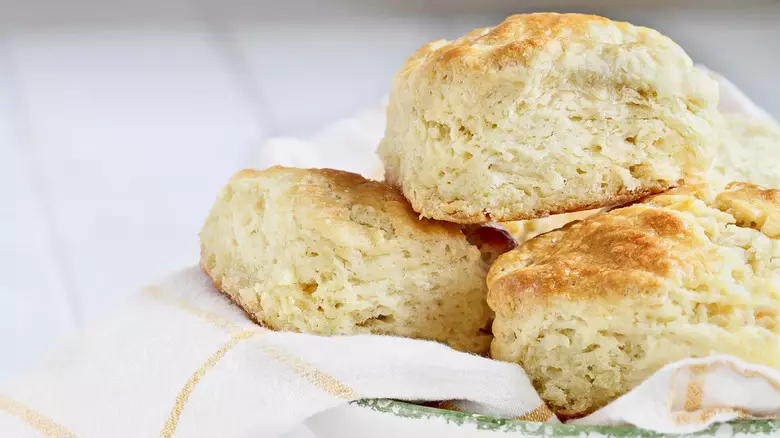 Plate biscuits rûnê