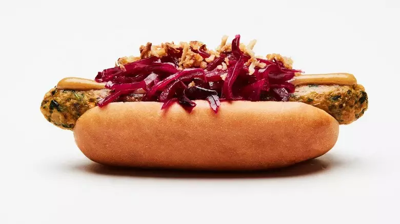 Le Moni Le Tatala a le IKEA's Vegan Hot Dog