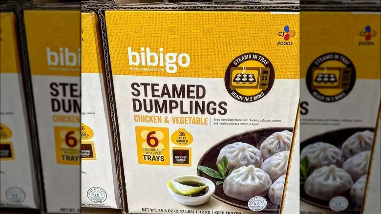 Package vun gedämpften dumplings