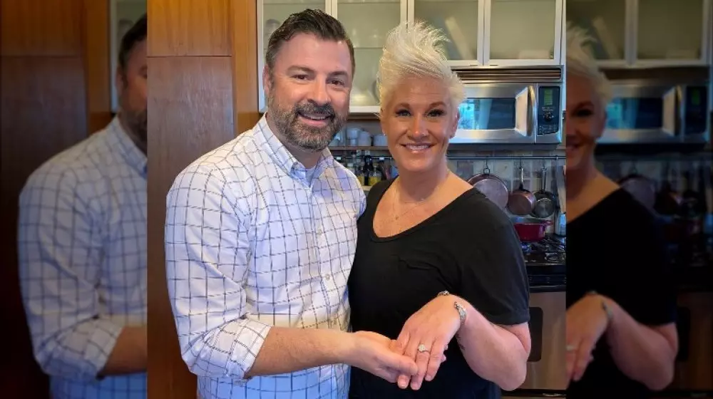 Anne Burrell da Stuart Claxton