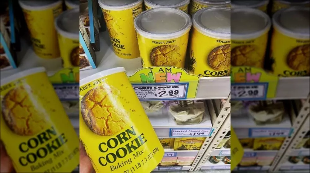 Campuran kue jagung Trader Joe