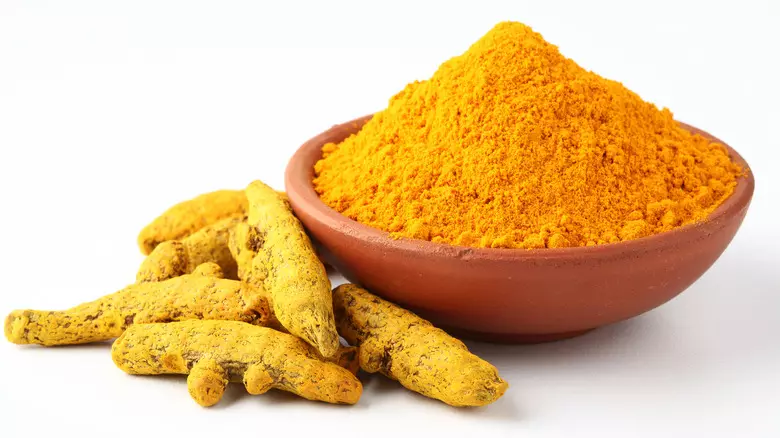 Curcumin vs borrie: wat is die verskil?