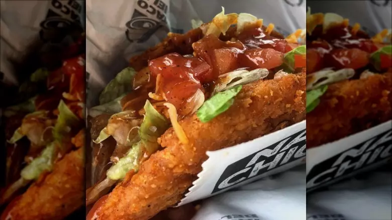 Primo piano nudo di Chalupa di pollo