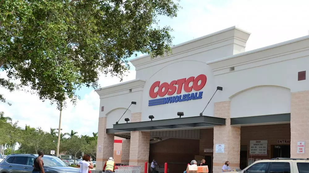 fora de um Florida Costco