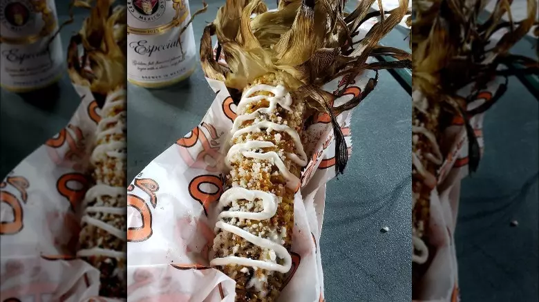 فندق Old Bay elote في Camden Yards