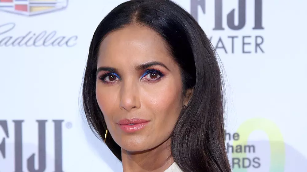 Padma Lakshmi poseer