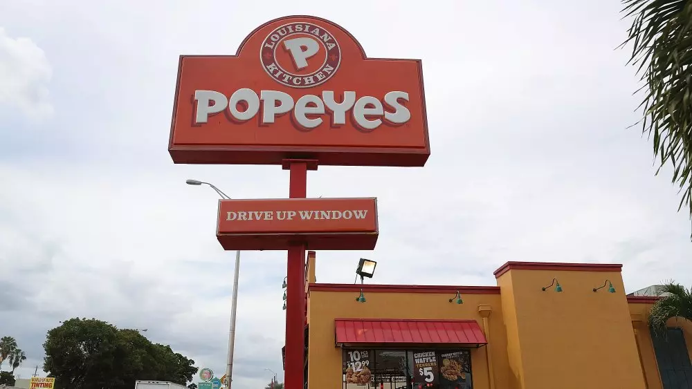 Popeyes च्या वूडू निविदा मागे सत्य