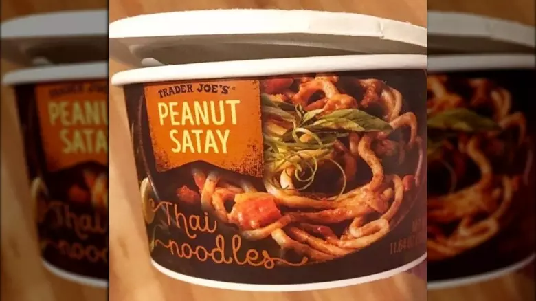 Trader Joe's divyzje Taiske noedels