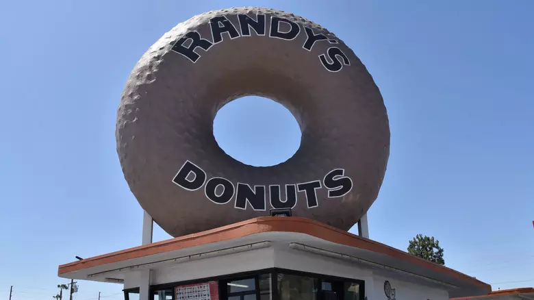 Russ Wendel e o grande donut