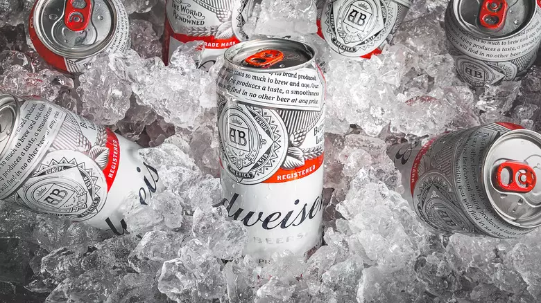 Budweiserburkar från Anheuser-Busch på is