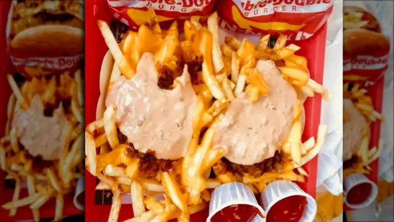 Papas fritas estilo animal de hamburguesa In-N-Out