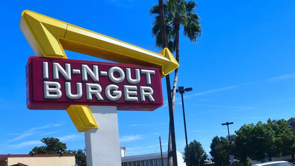 Ga dalilin da ya sa David Chang na Momofuku yana tunanin In-N-Out Fries 'Shara ne'