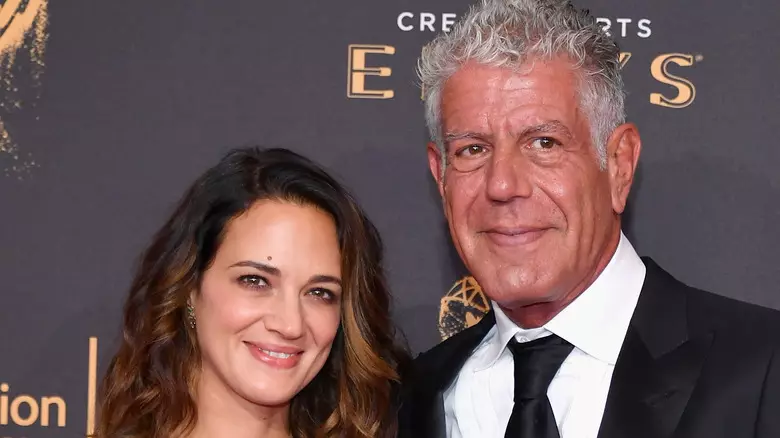 Asia Argento dhe Anthony Bourdain