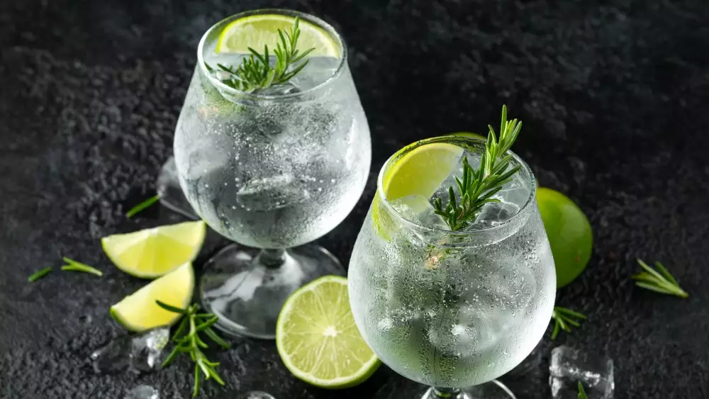 I-gin kunye ne-tonic