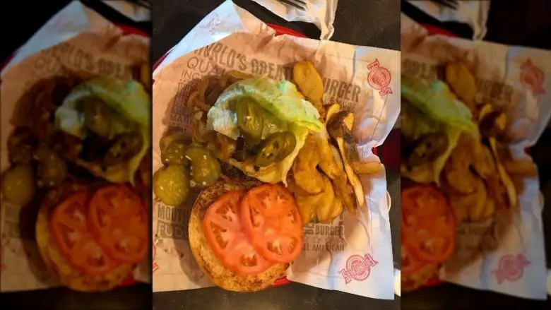 Fuddruckers burger