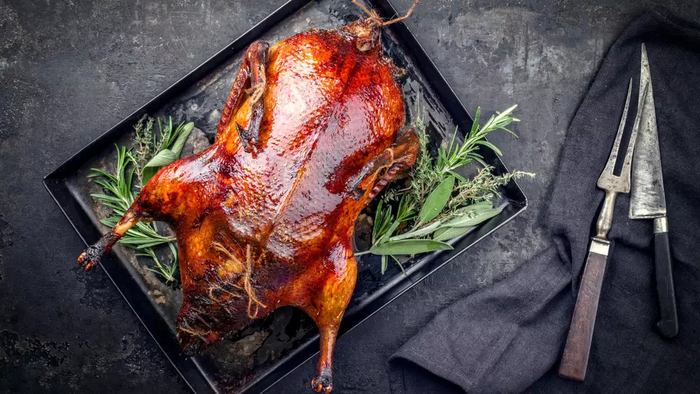 Pato pequinés navideño