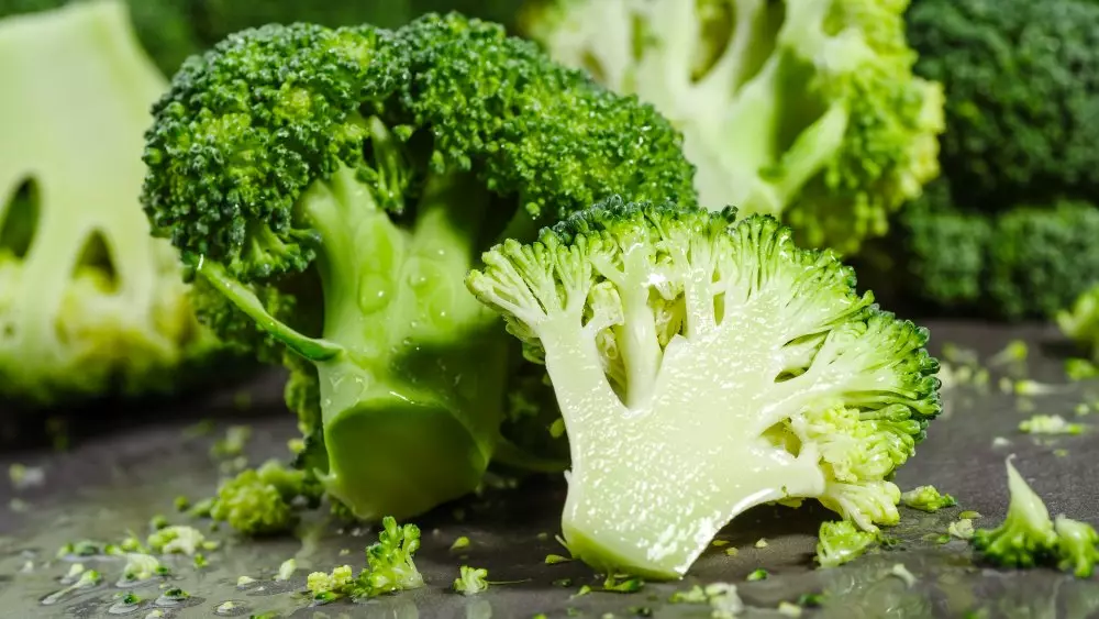 broccoli ດິບ