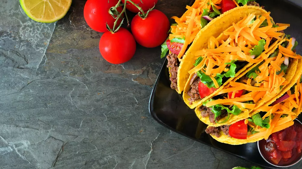 Tacos amb formatge cheddar