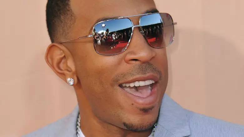 ULudacris egqoke izibuko zelanga