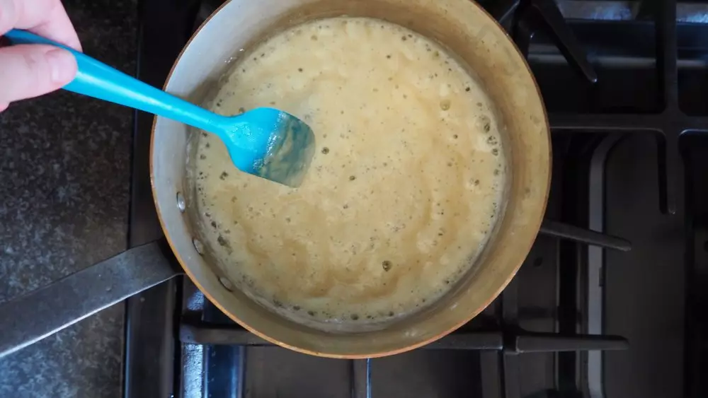 Roux សម្រាប់ Panera mac និង cheese copycat រូបមន្ត