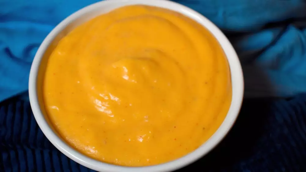 Cheese sauce bakeng sa Taco Bell copycat fiesta litapole