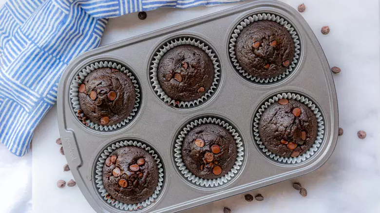 Costco copycat chocolate muffins