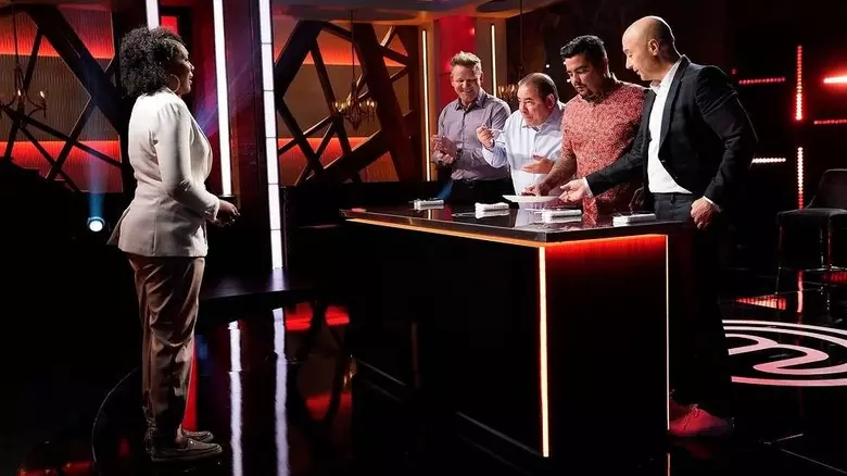 Episode one MasterChef: Legends judge Emeril Lagasse pagtikim