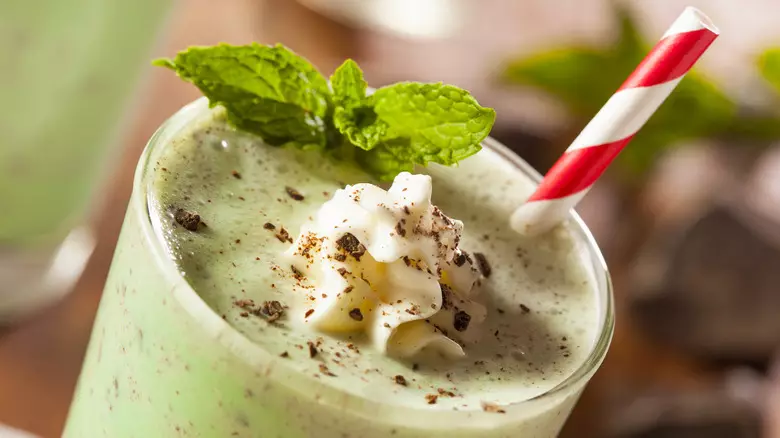 Shamrock Shake sa slamkom